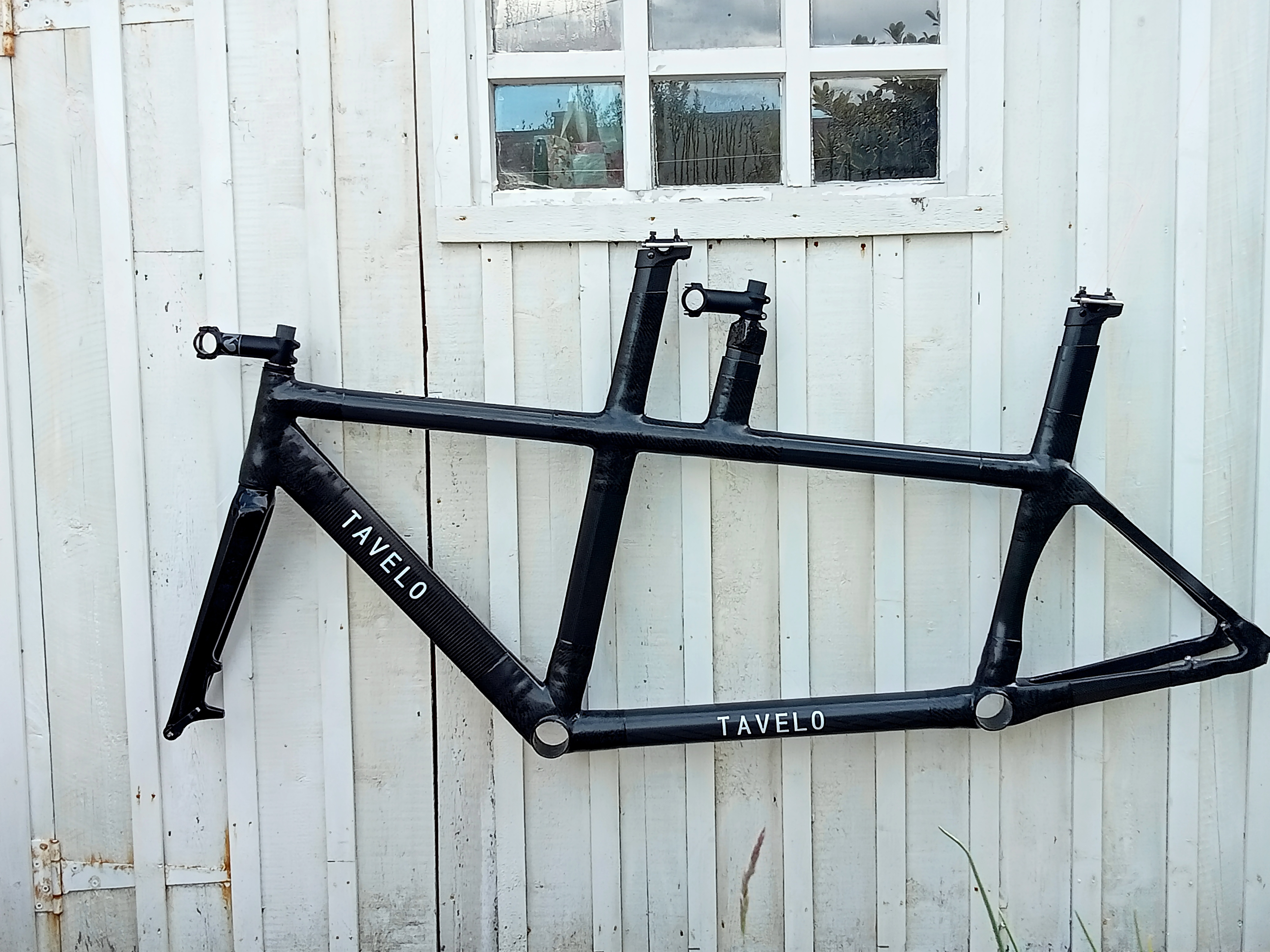 Finished Aero Tandem Frame – Tavelo Tandems